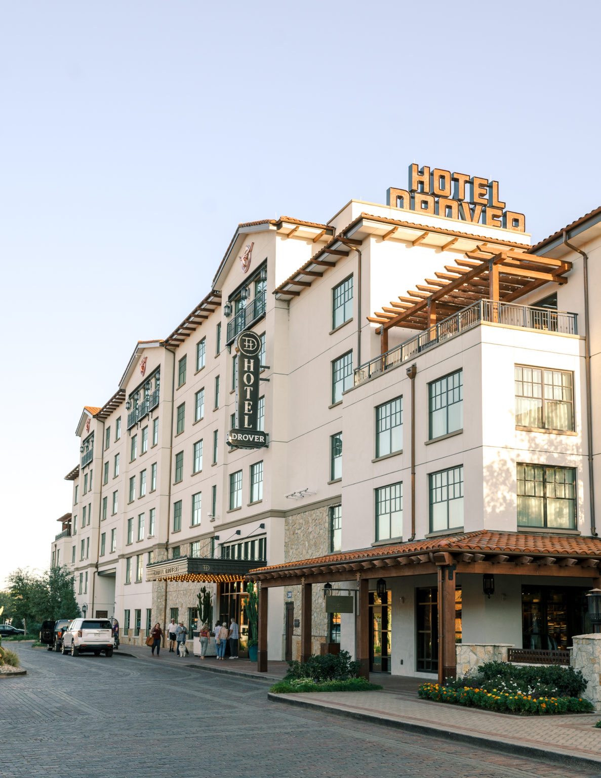 Hotel Drover Wedding : Taylor & Marcus Mayeux - reaganwrightphotography.com