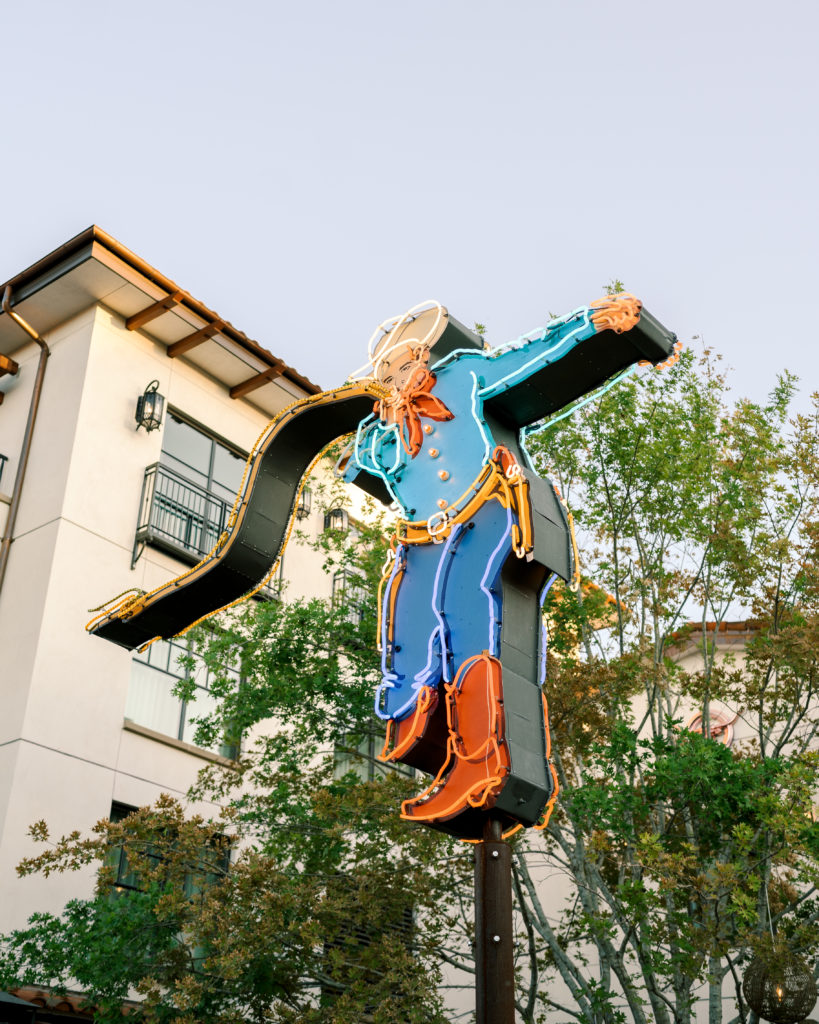 Hotel Drover Wedding : Taylor & Marcus Mayeux - reaganwrightphotography.com